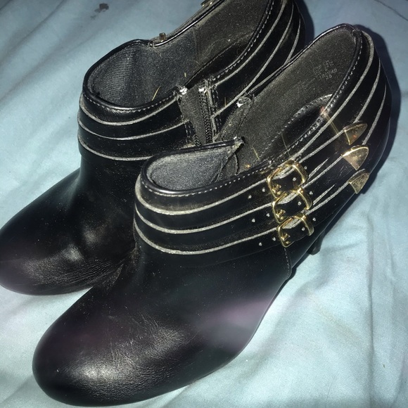 FIONI Clothing | Shoes | Fioni Heels | Poshmark